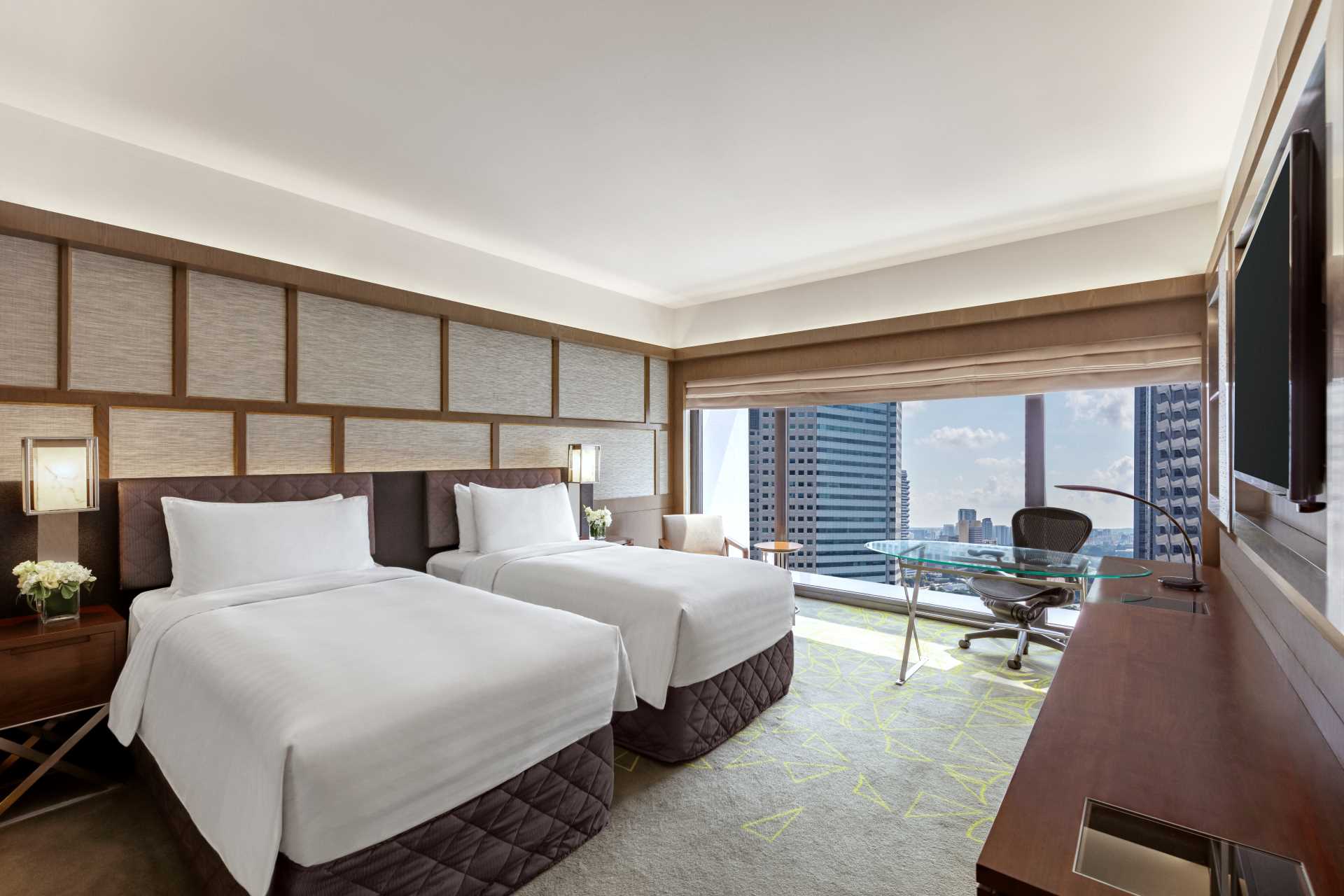 Experiences | Tour East