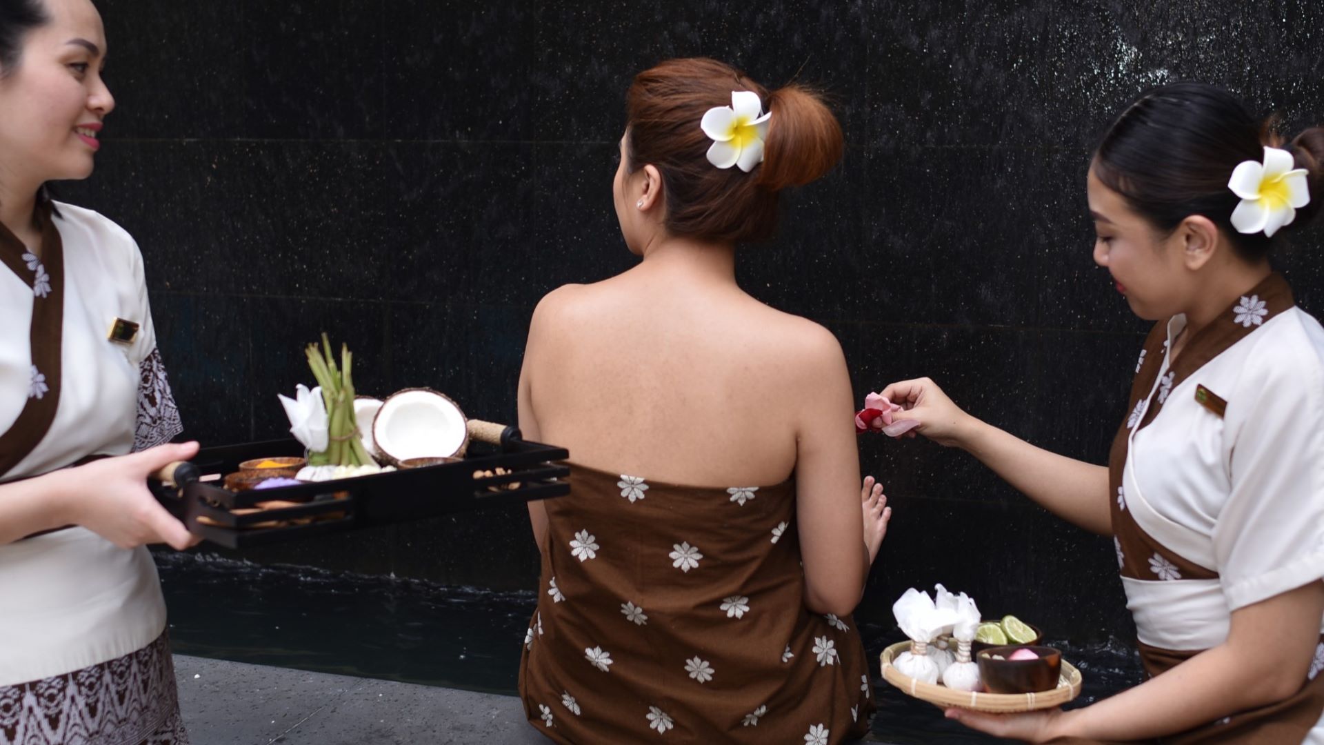 Experiences | Tour East