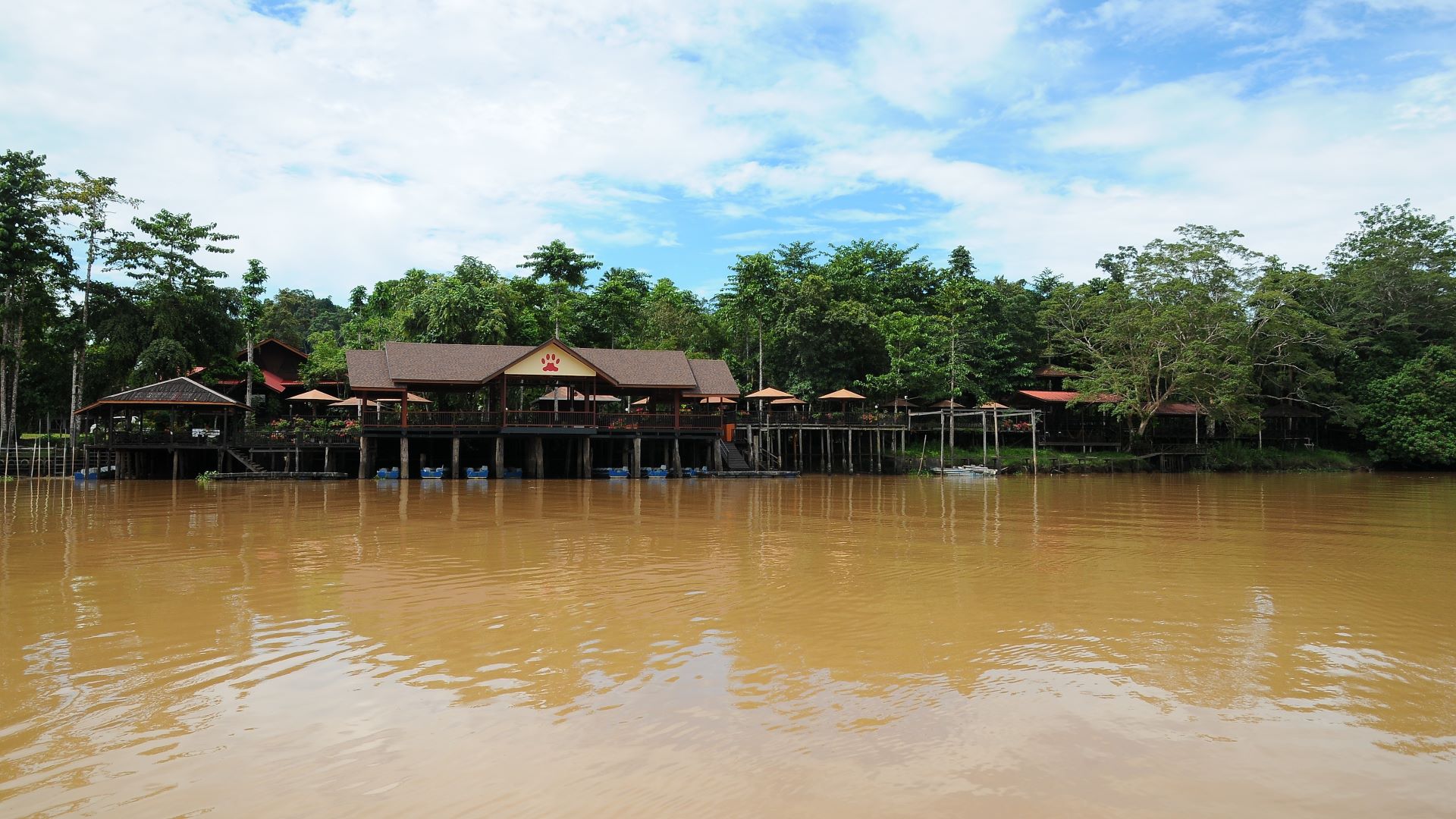 Experiences | Tour East