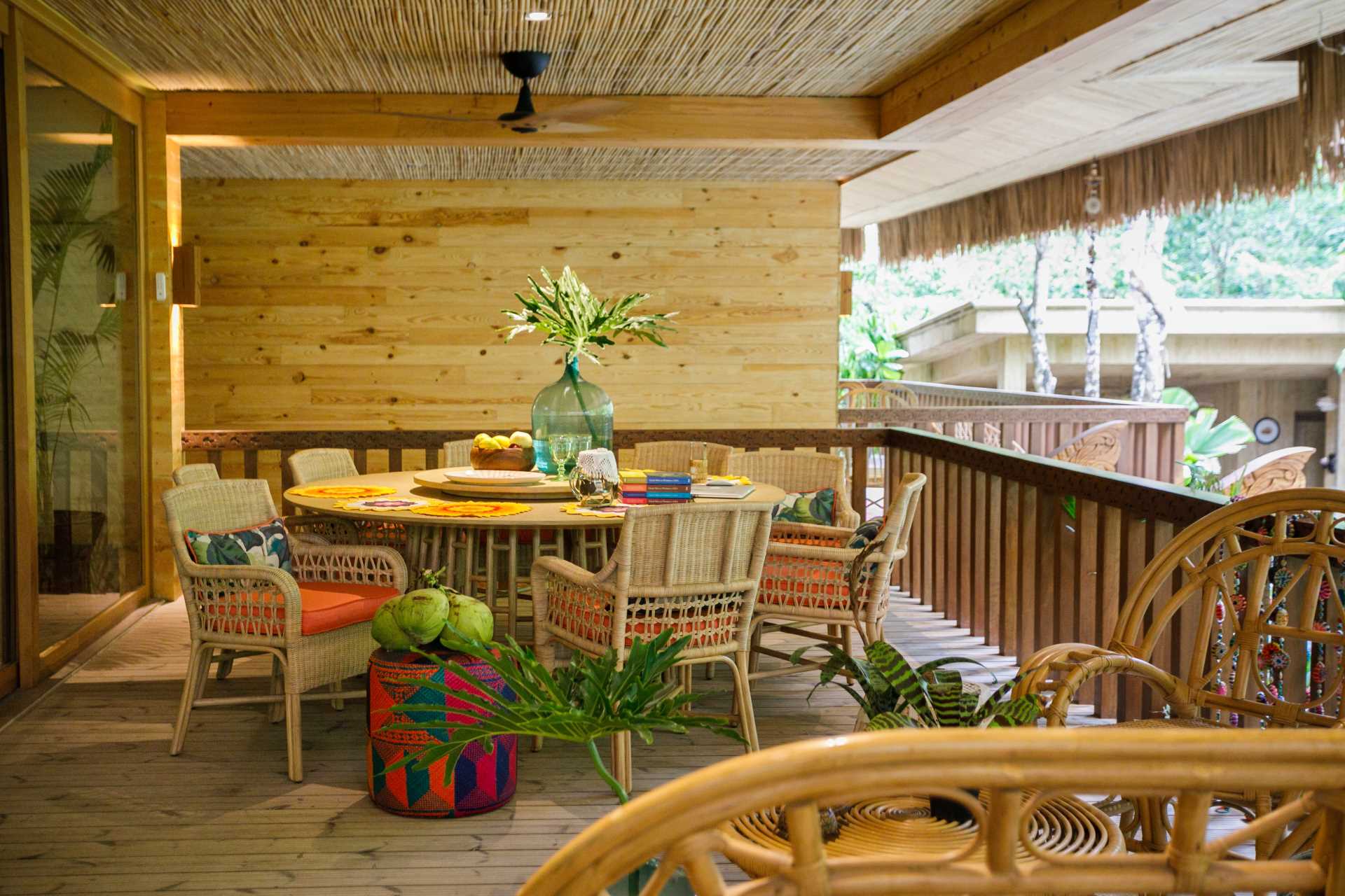 Experiences | Tour East